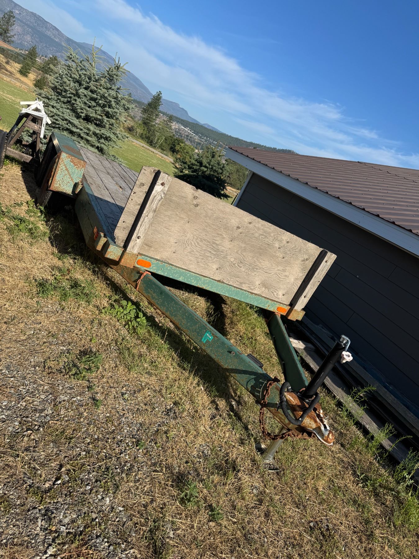 16 ft trailer with registration