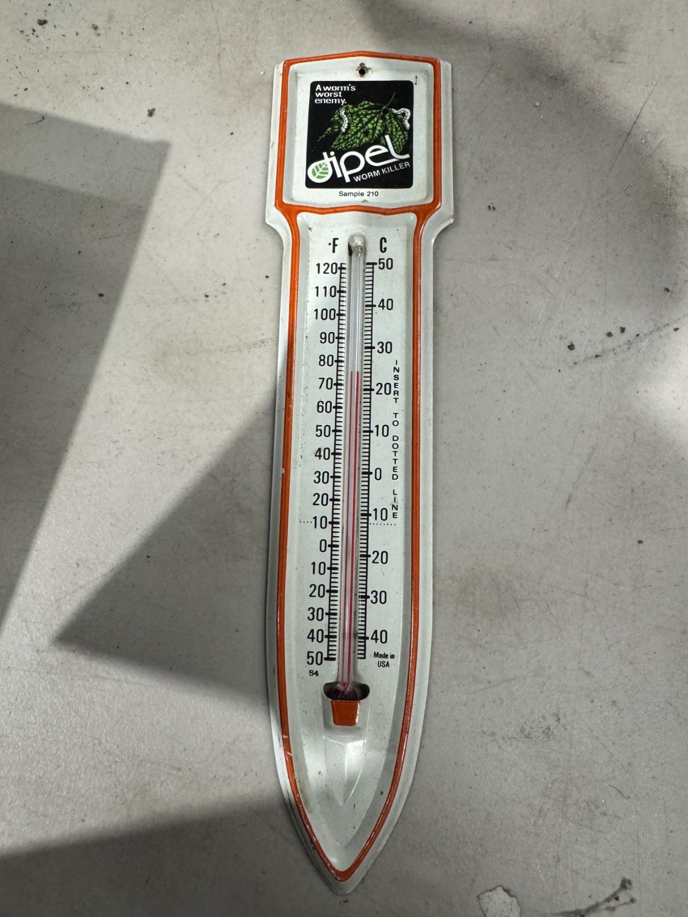 Tin advertising thermometer