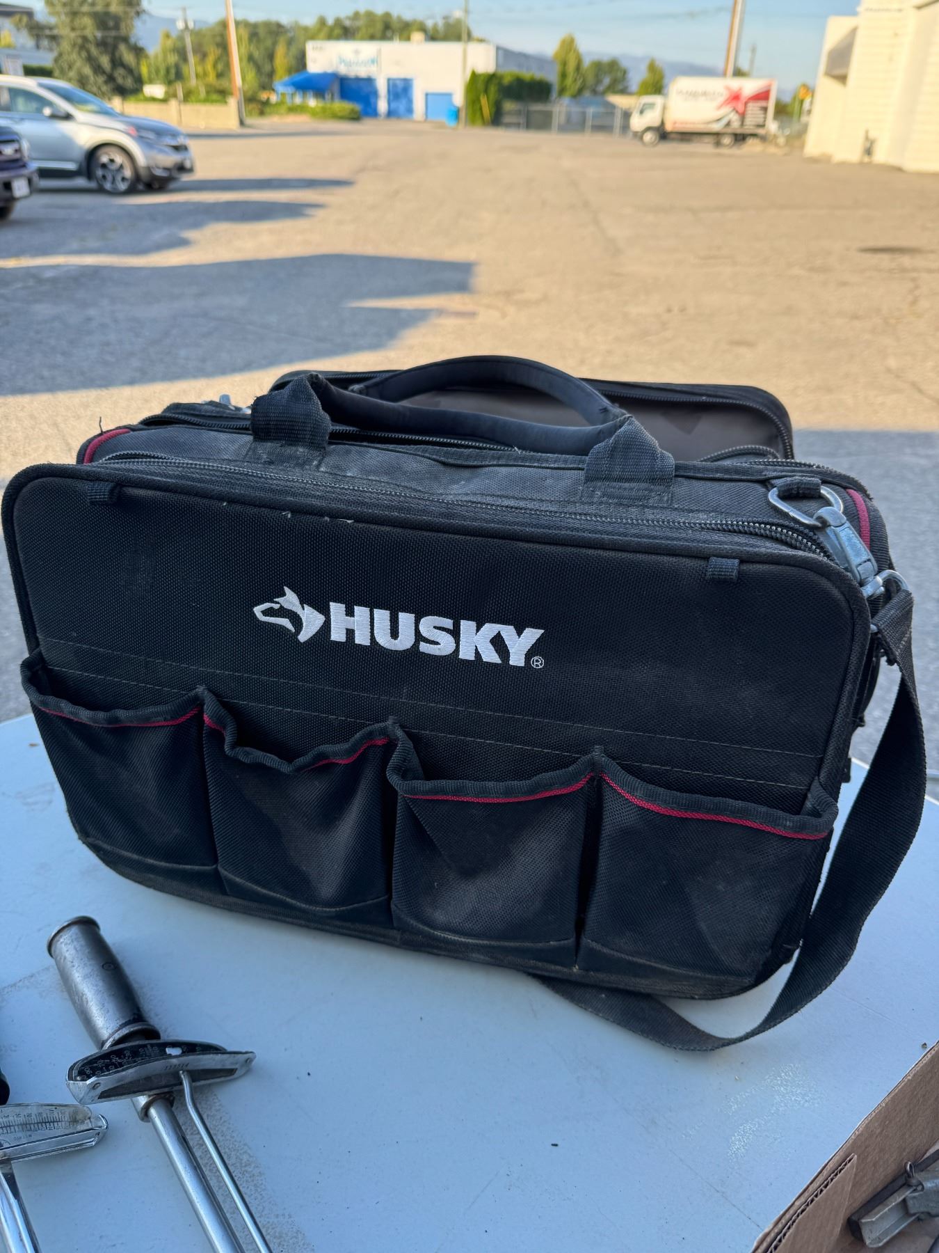 Husky bag