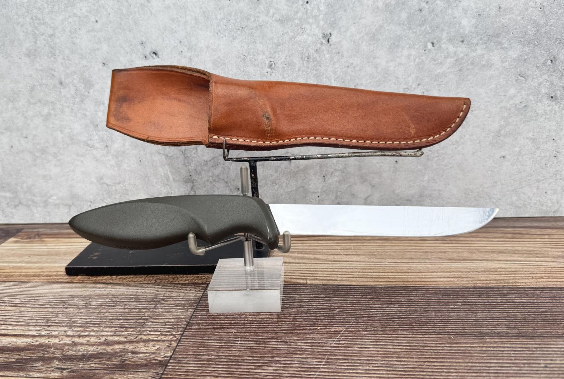 Gerber Shorty Hunting Knife