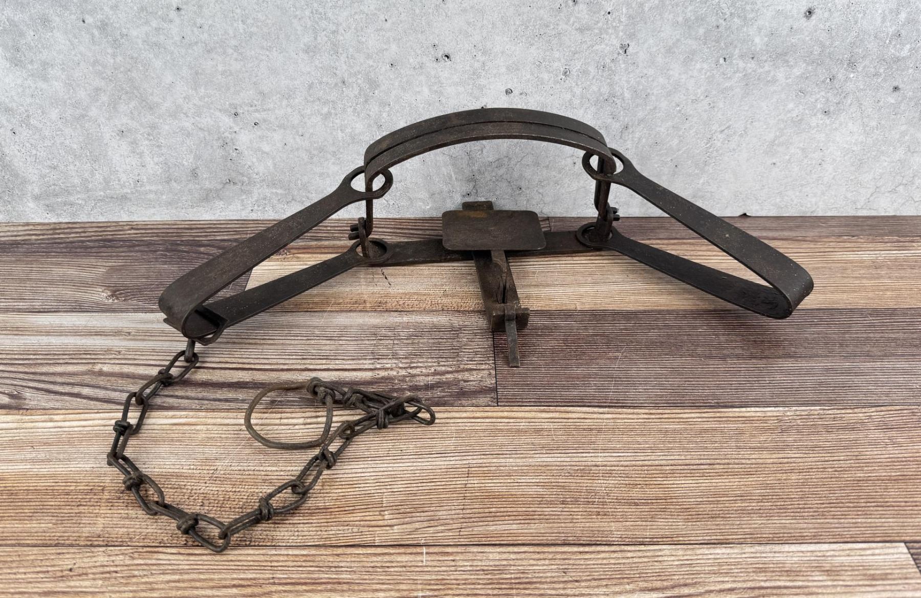 Square Pan Double Spring Animal Trap