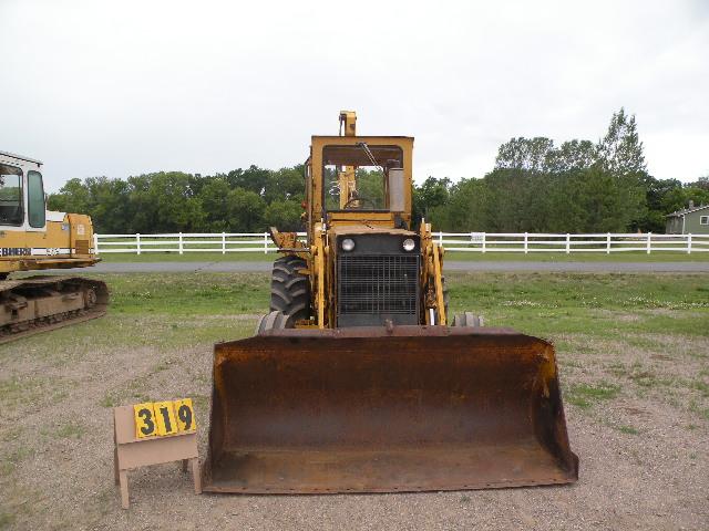 Case 680C Construction King backhoe