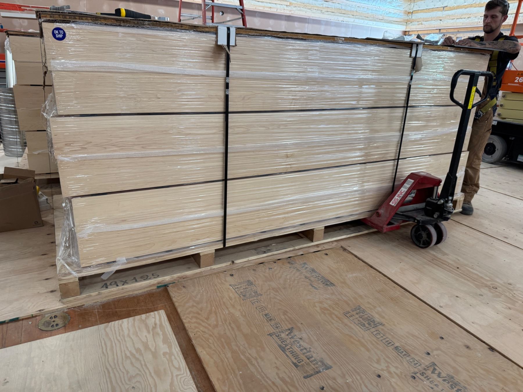 geo panels 7 1/4" wide 1 7/16 thick 86' pallet come to view