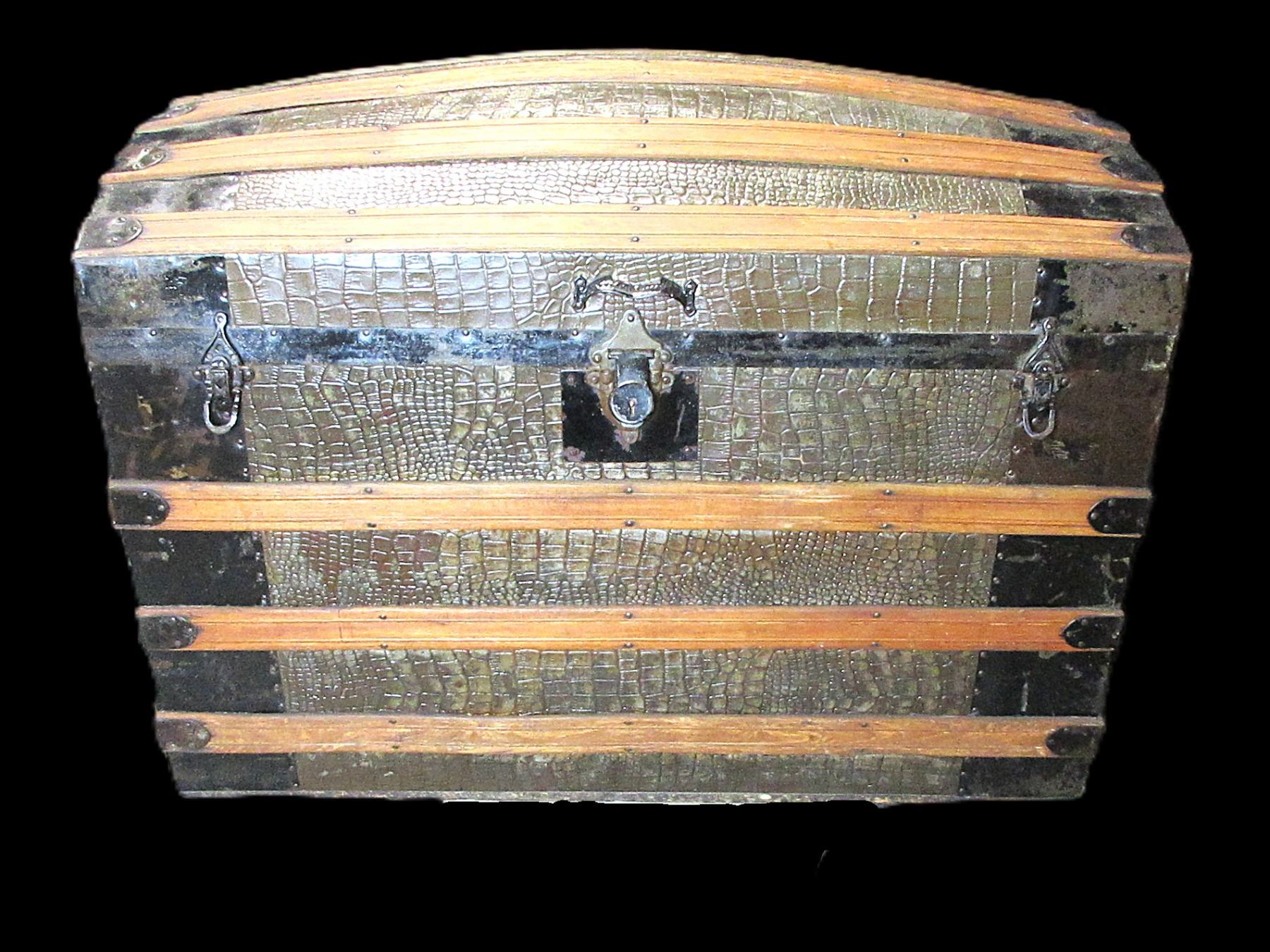 Restored Antique Round Top Trunk With Tray- 25" X 37" X 21"