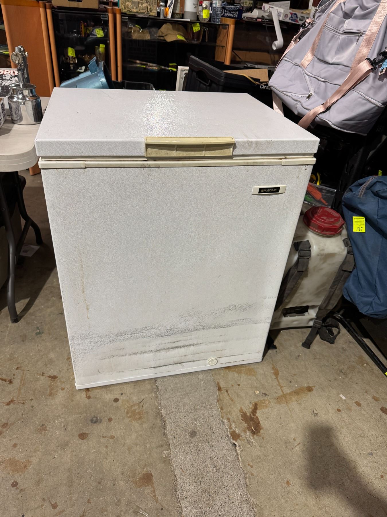 Frigidaire deep freeze works well needs cleaning