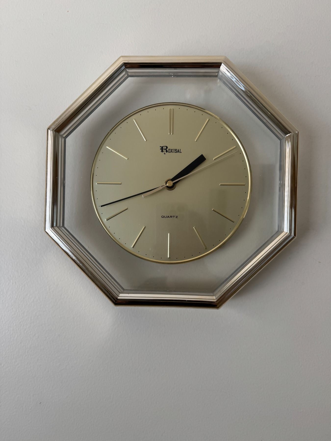 ROXISAL quartz clock