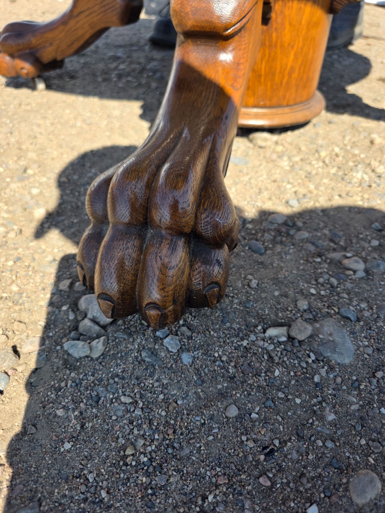 Antique 48"W dinning table lions paw/lions face split pedestal ...