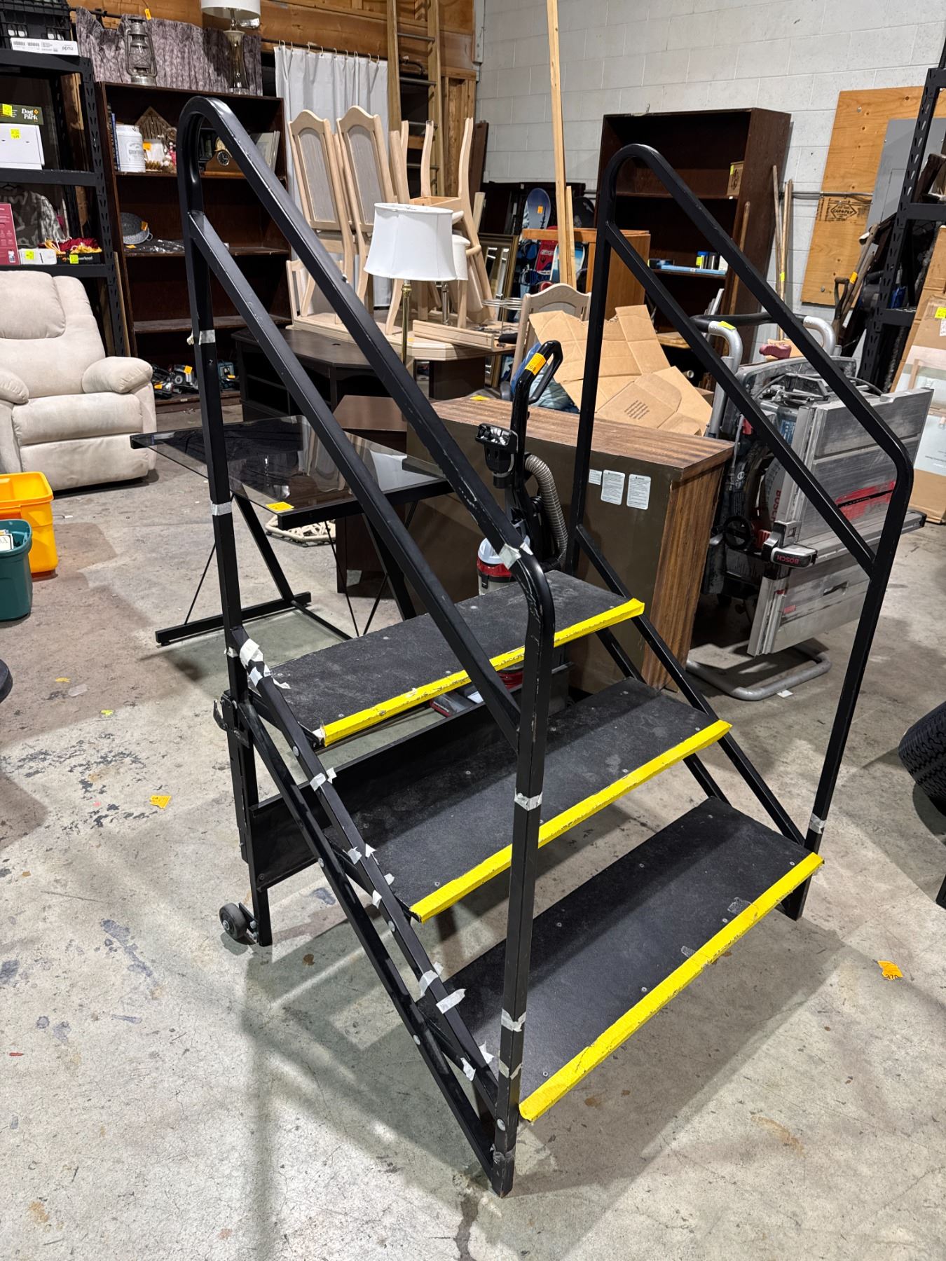 Mobile stairs