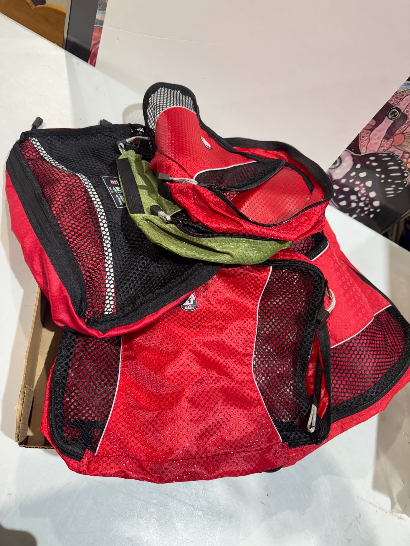 HEYS travel bags