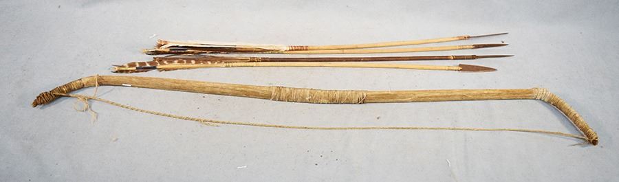 5 ps: Early bow with string and (4) metal tipped arrows, 36" long, with ...