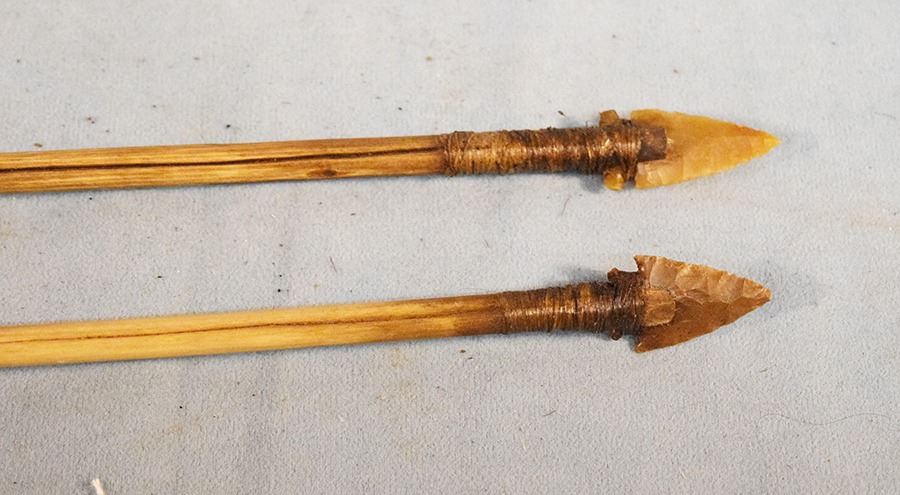 3 pcs: Early bow (no string) with (2) arrows, with display case