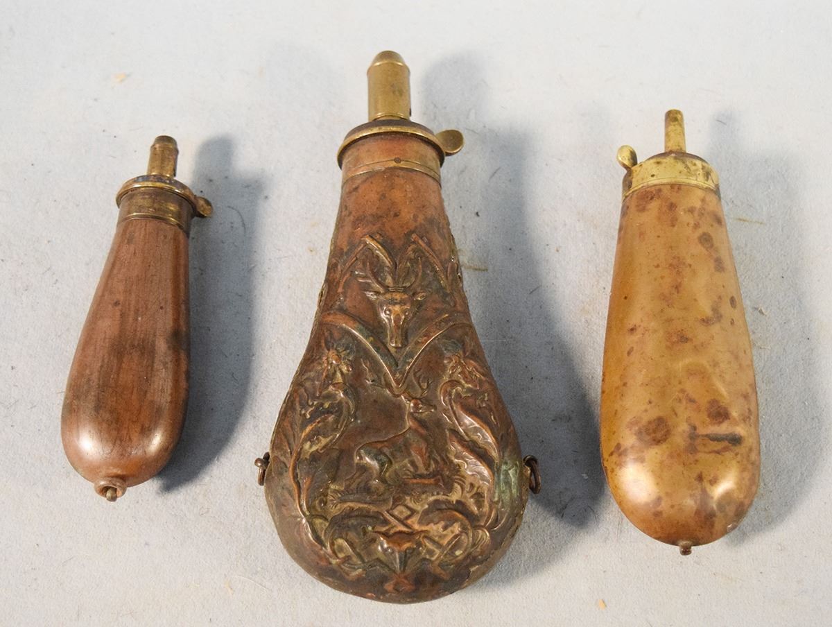 (3) Powder cans