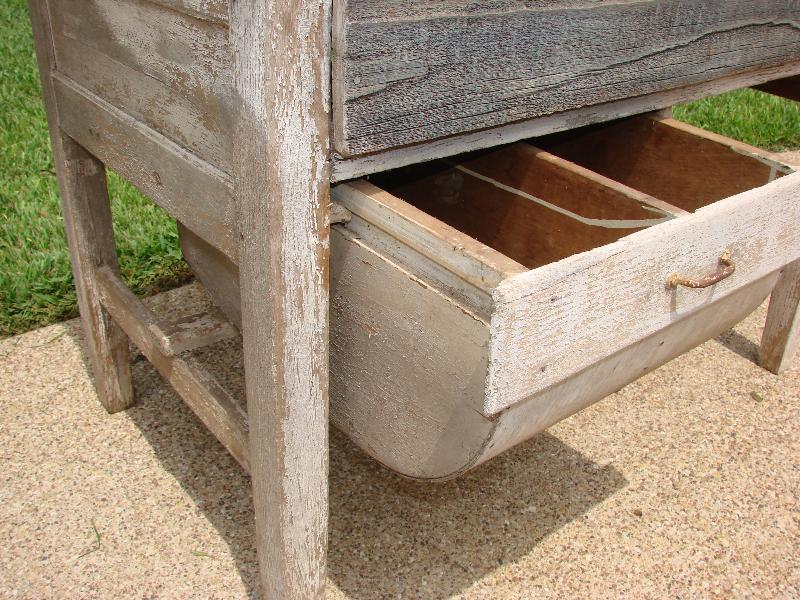 Primitive Possum Belly Table