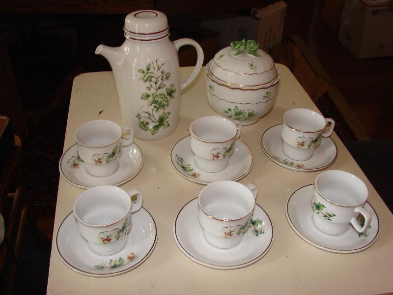 Hollohaza Hungarian Tea Set & Biscuit Jar