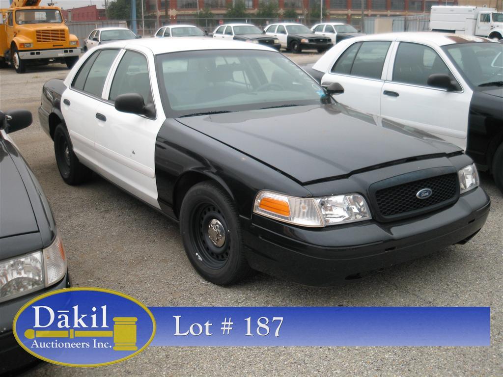 2001 FORD CROWN VIC POLICE CAR,