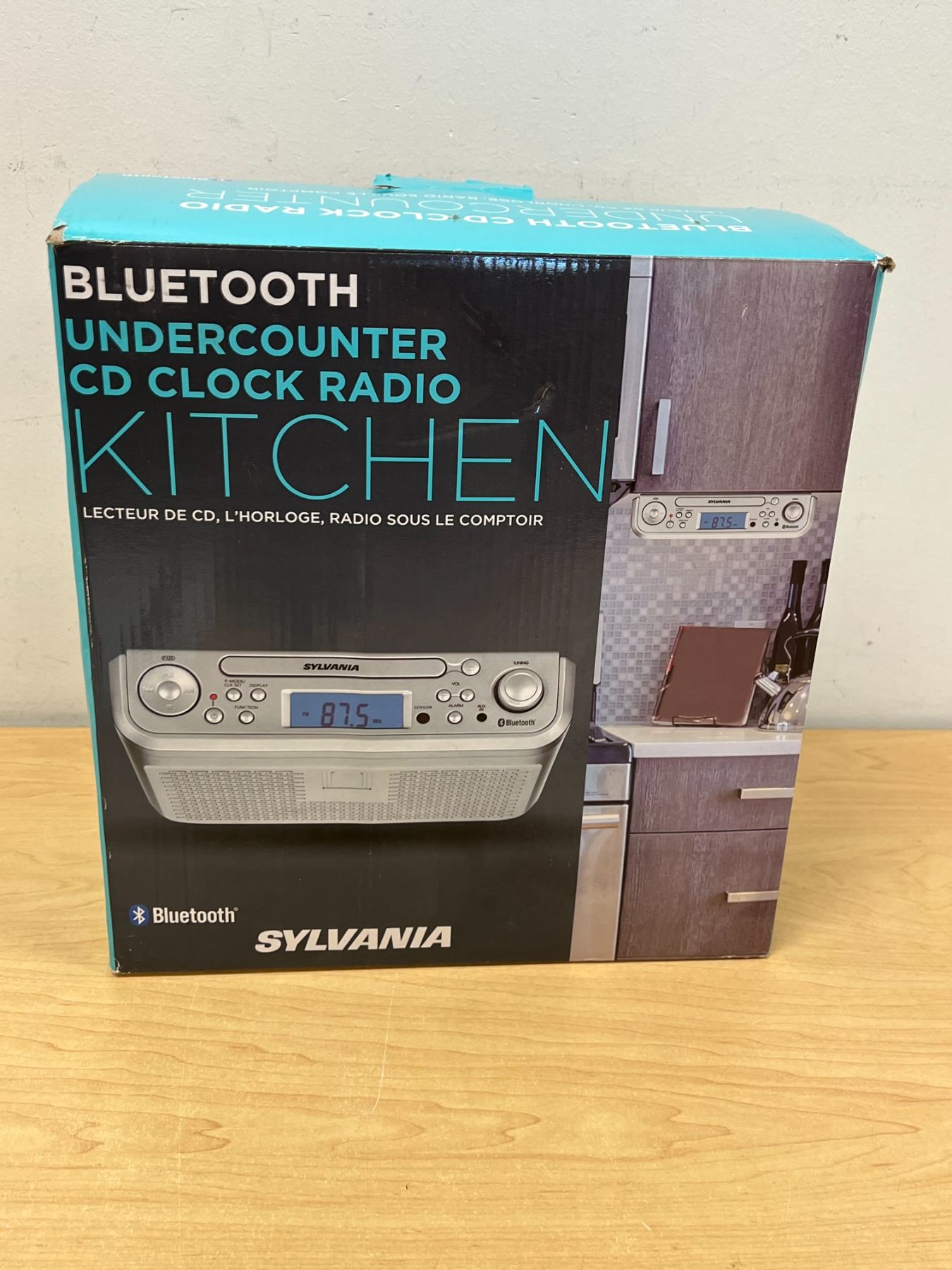 Bluetooth Undercounter CD Clock Radio with Remote - appears new, see photos