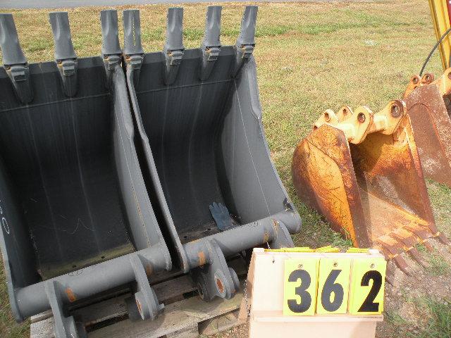 24" backhoe tooth bucket [gray]