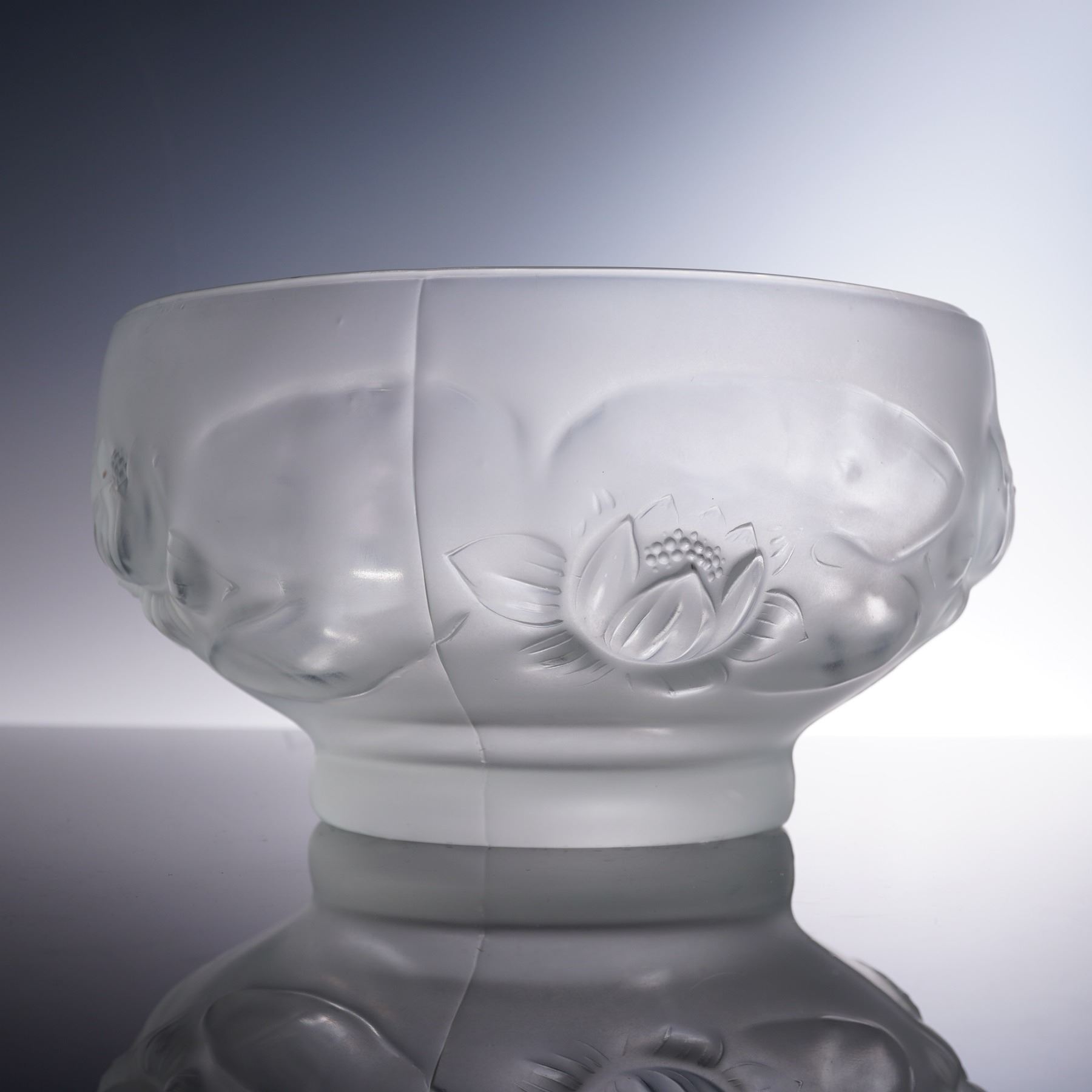 Barolac Style Frosted Glass Lotus Bowl, Attributed to Josef Inwald