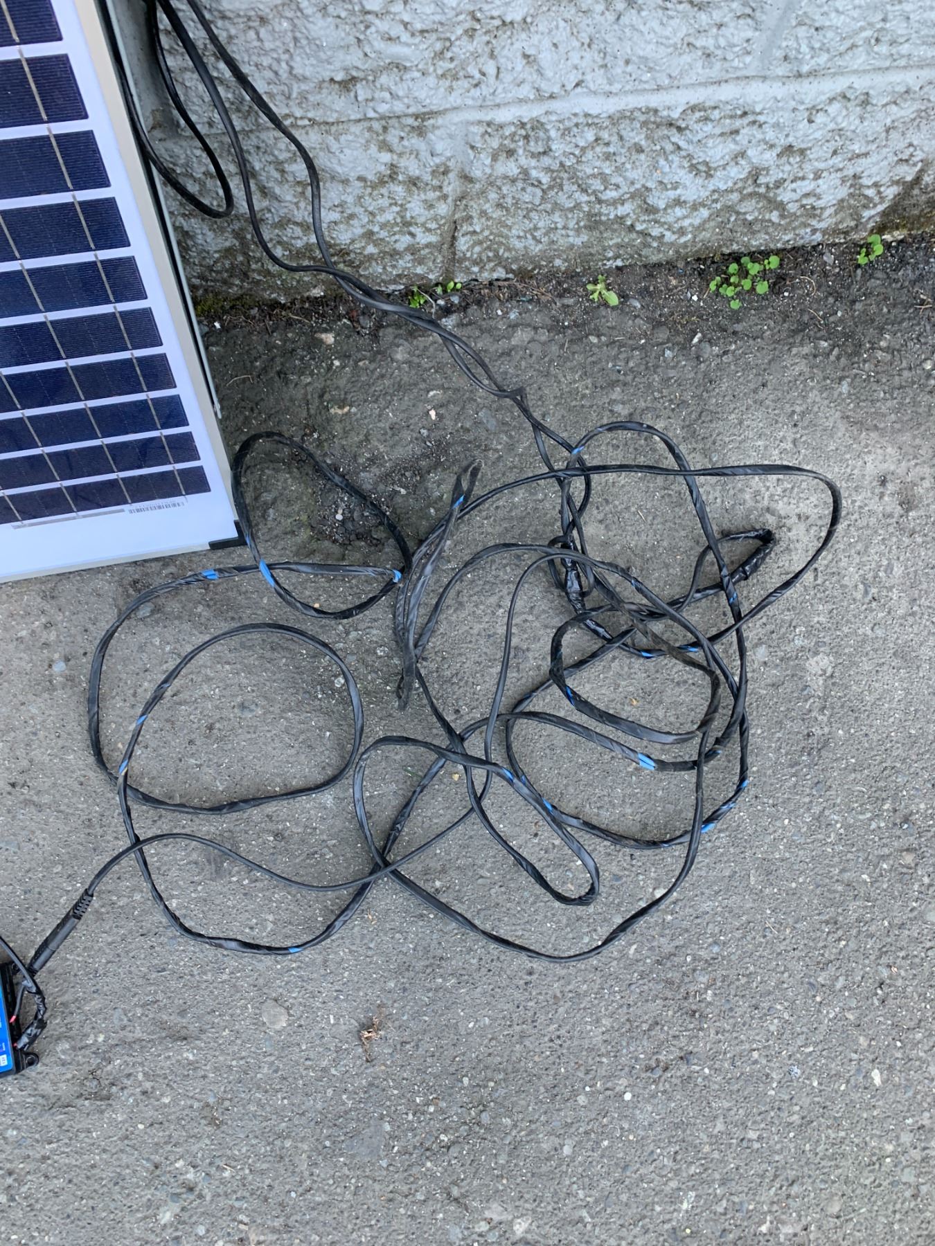 COLEMAN - 1x18W Solar Panel & 1x40W Solar Panel. W/7 Amp Solar Charge ...