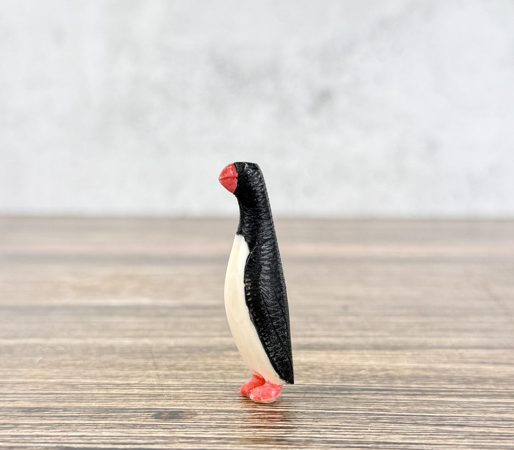 Alaskan Inuit Eskimo Carved Puffin