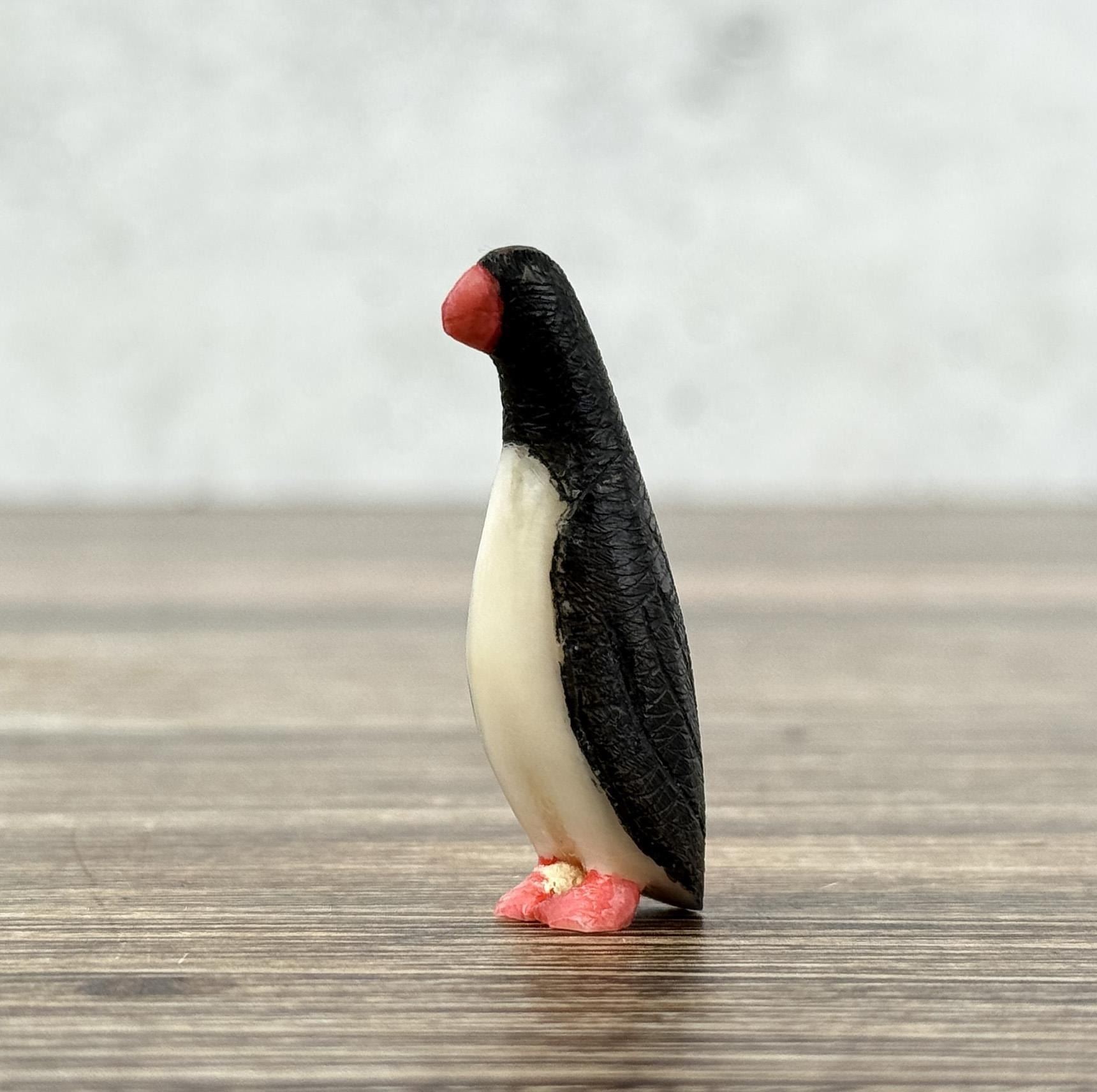 Alaskan Inuit Eskimo Carved Puffin