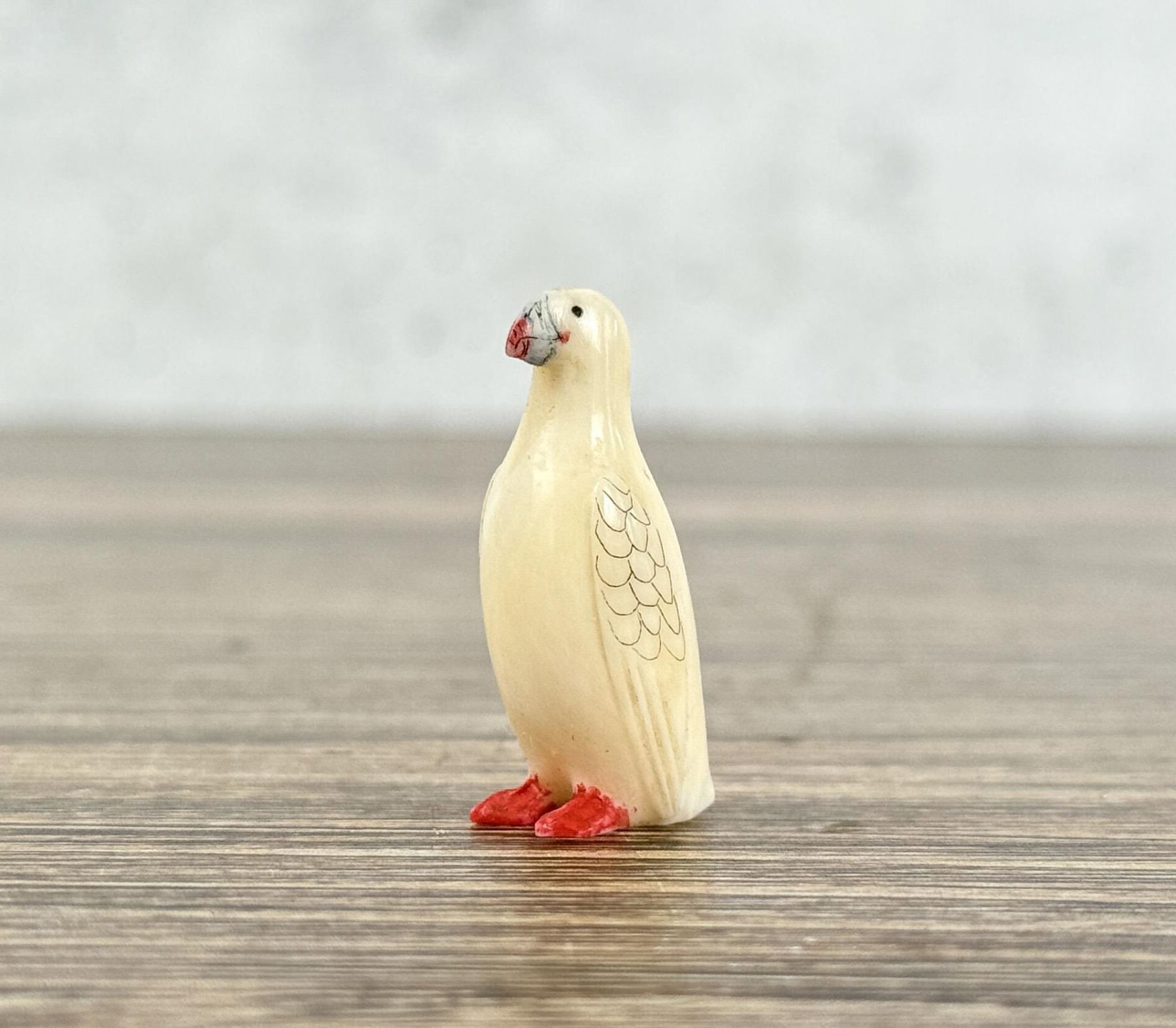 Alaskan Inuit Eskimo Carved Puffin