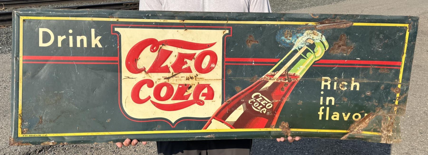 1941 Drink Cleo Cola Soda Tin Sign
