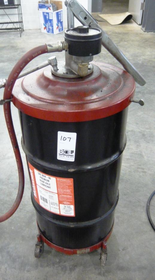 PORTABLE GREASER W/CAN OF REAR AXLE LUBE SAE 80SW-90