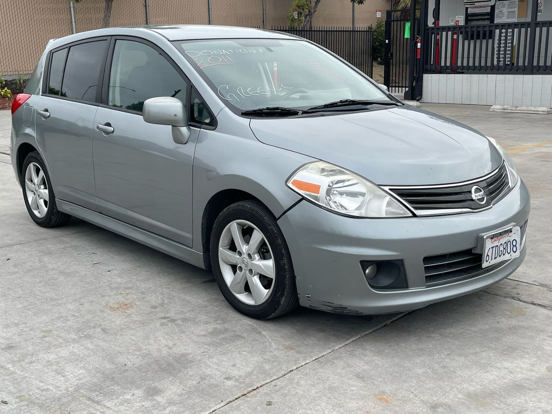 NISS VERSA 2011 T-DONATION - Johnny's Auto Auction
