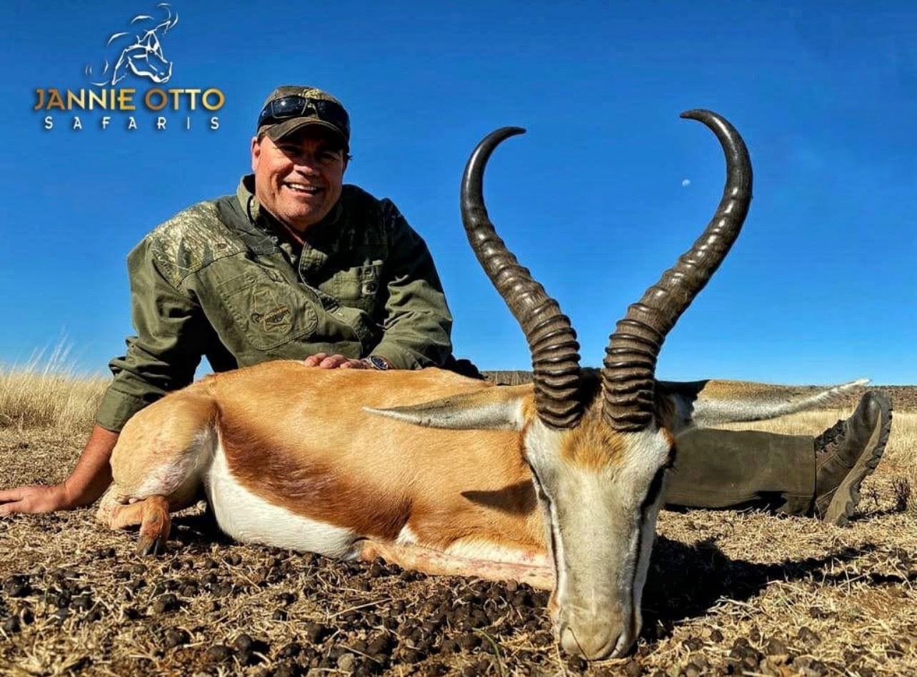 7-Day South Africa & Zimbabwe Plains Game Hunt & Victoria Falls for 1 ...