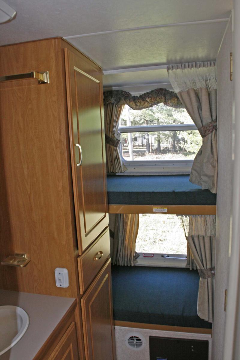 2002 Coleman Caravan