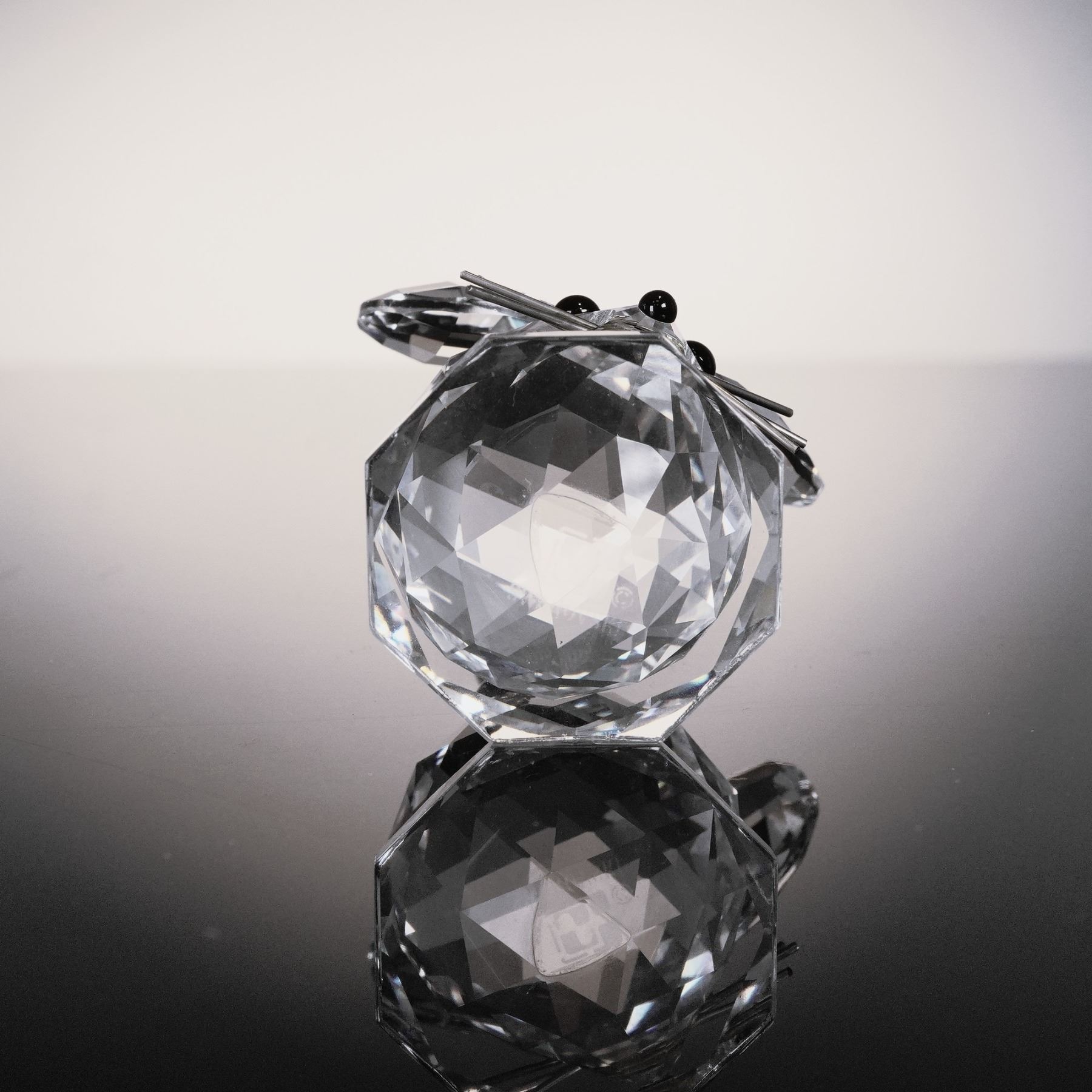 Swarovski Crystal Figurine, Mouse with Metal Whiskers and Coil Tail