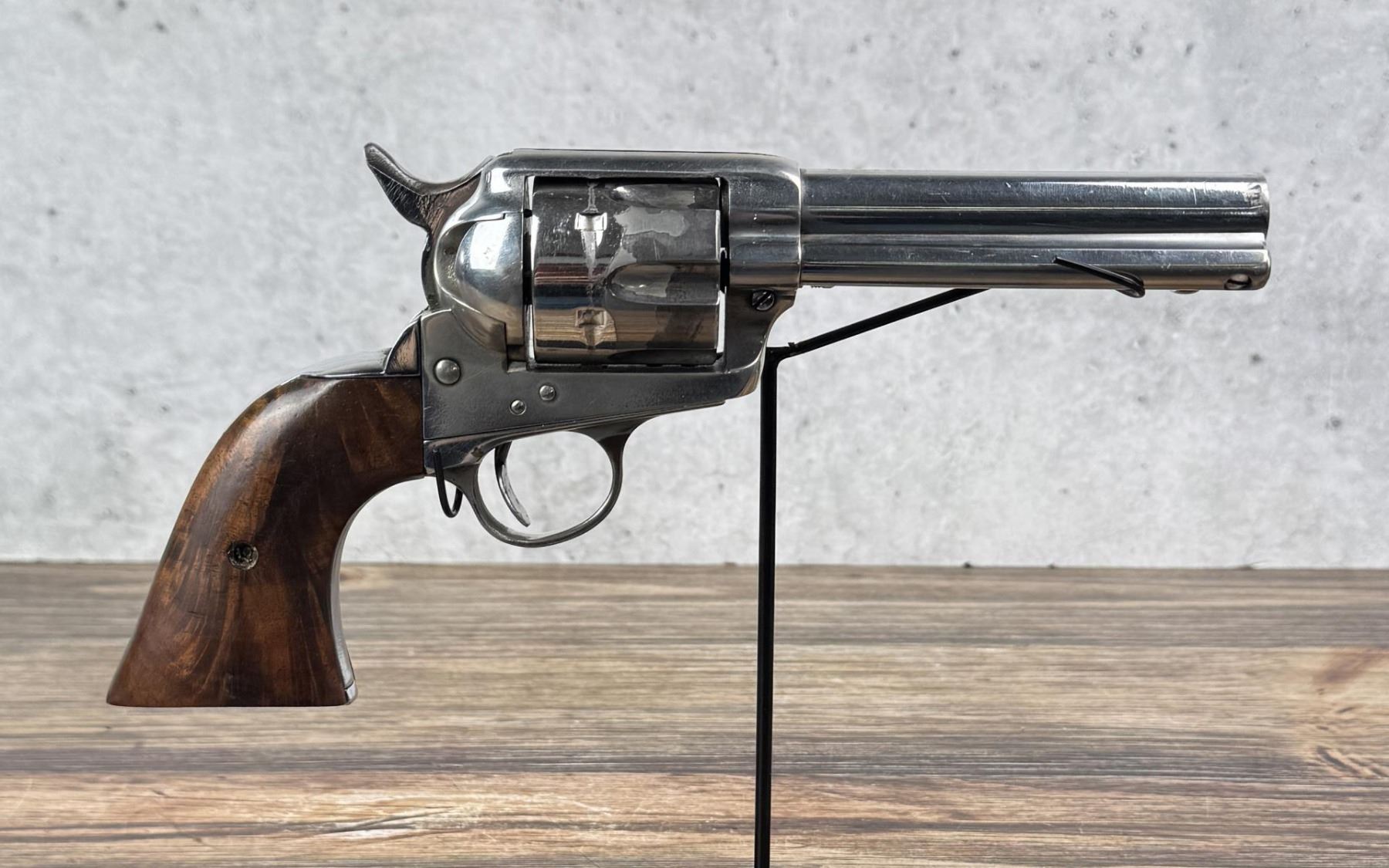Colt Single Action Army .45 LC Gunfighter Revolver