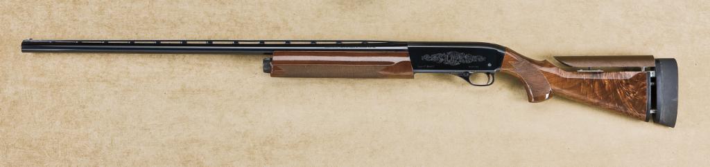 Winchester Super-X Model 1, 12ga, semi-automatic trap shotgun, 30 ...