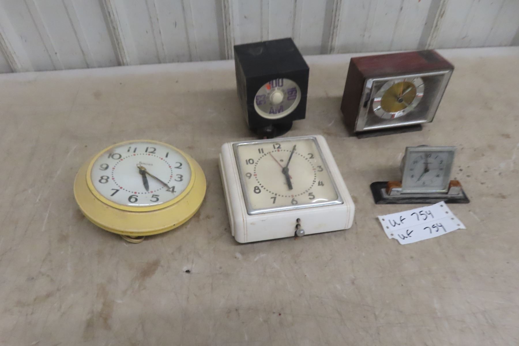 Vintage Clocks, Alarm Clocks : Bulova, Renown, Panasonic, - McSherry ...