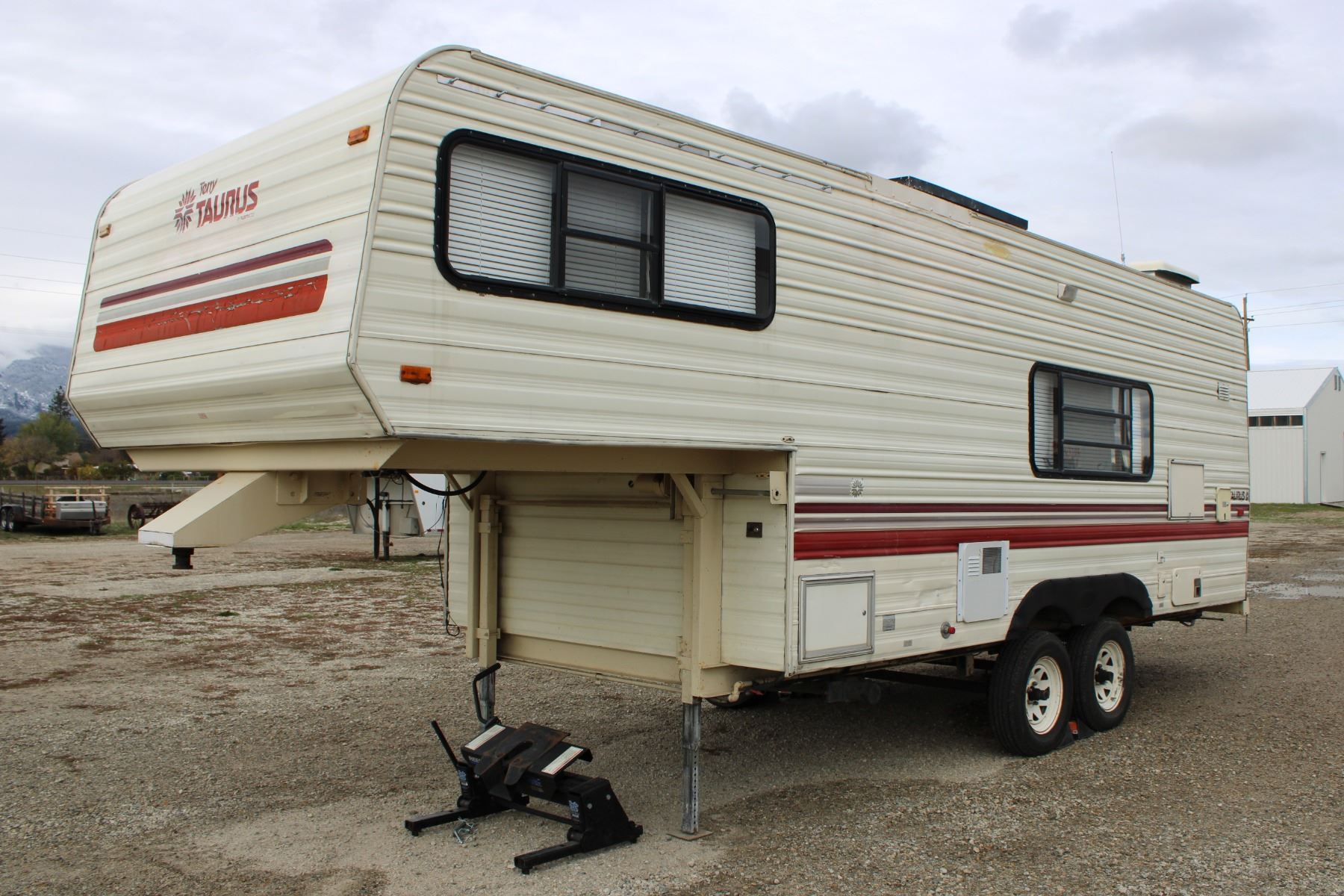 1988 Terry Taurus 5th Wheel 22' Travel Trailer- Solar Panel- New Hot ...
