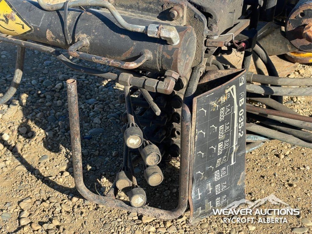 HIAB 035 HYDRAULIC KNUCKLE PICKER - Weaver Bros. Auctions Ltd.