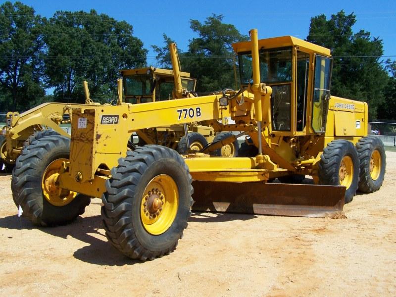 JOHN DEERE 770B MOTOR GRADER,