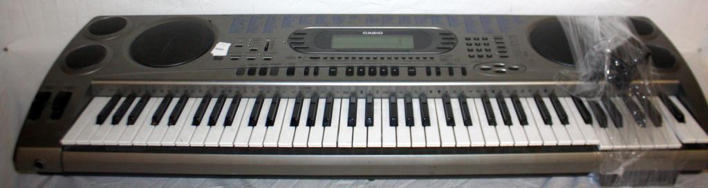 Casio WK-1800 Keyboard