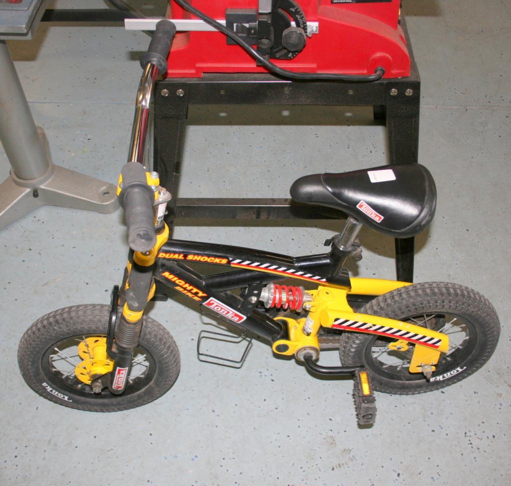 CHILDRENS TONKA MIGHTY BIKE