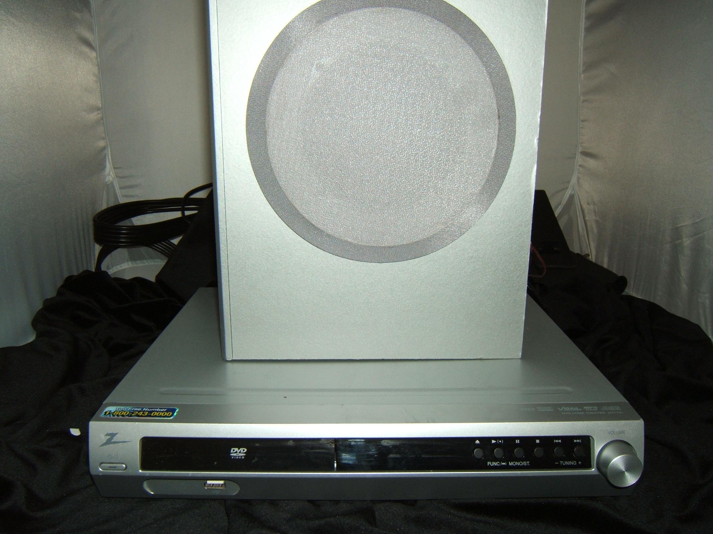 Zenith Dvd Player w/ Zenith Speaker