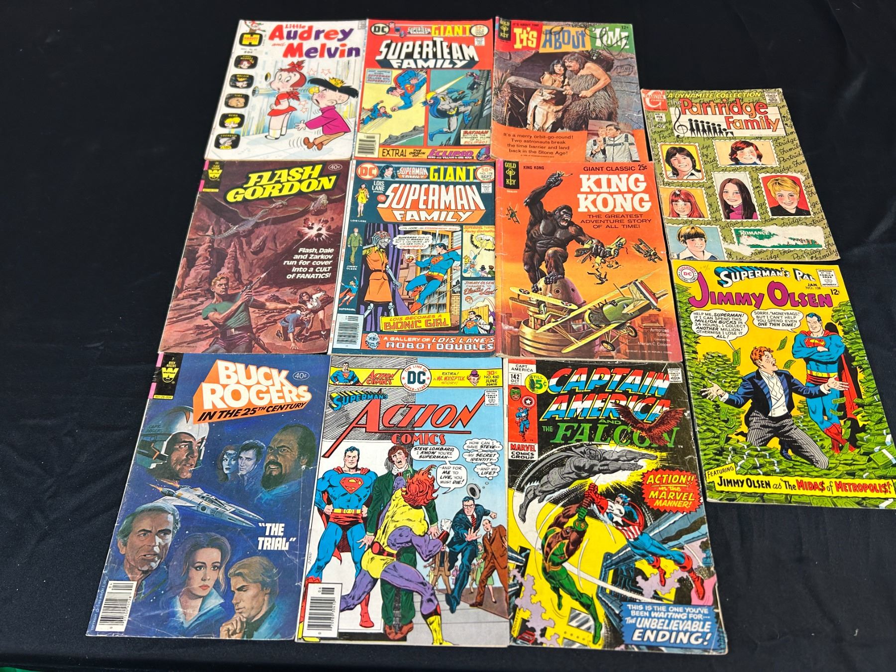 Lot of 11 Vintage Comics Carlton, Captain America, Jimmy Olsen ...