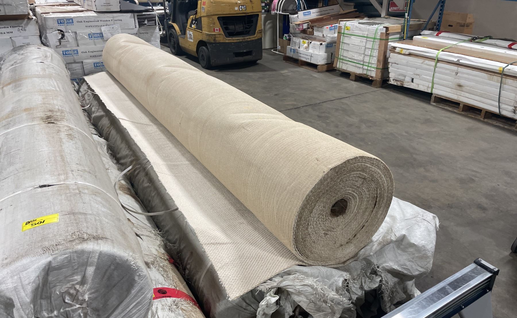 12'L X 19" DIAMETER ROLL OF LIGHT CREAM TIGHT WEAVE COMMERCIAL GRADE ...