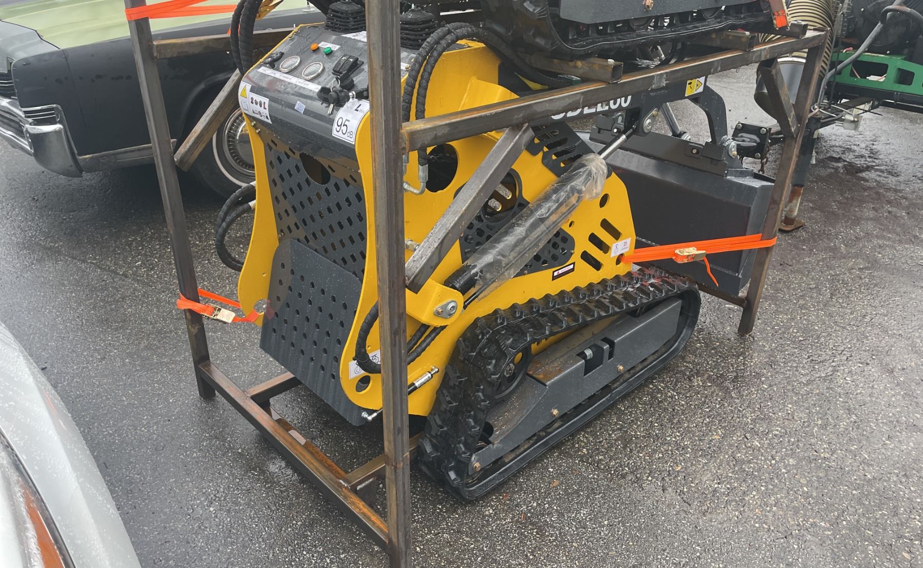 2025 SDLANCH SDLL60 GAS POWERED MINI STAND ON SKID STEER WITH 7" RUBBER ...