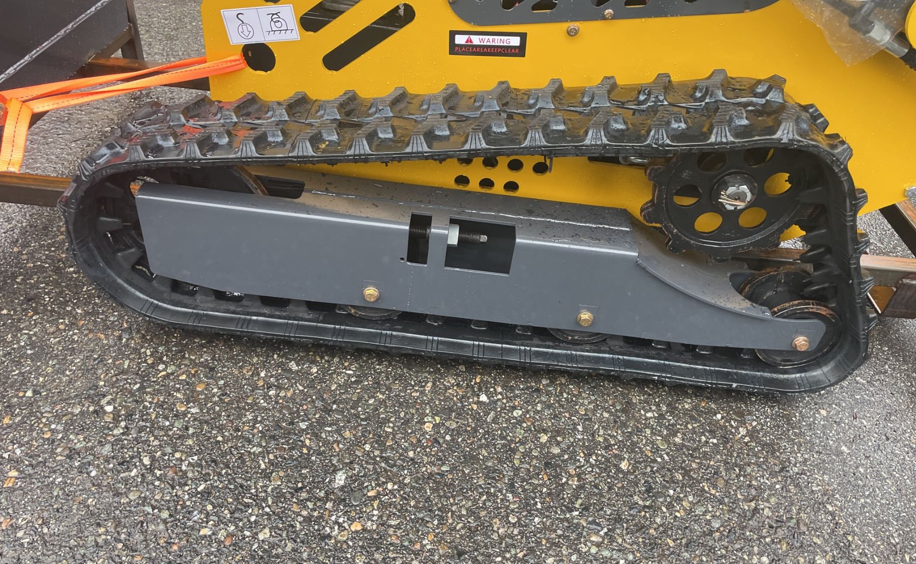 2025 SDLANCH SDLL60 GAS POWERED MINI STAND ON SKID STEER WITH 7" RUBBER ...