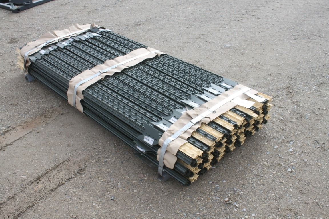 Bundle of 200 7' heavy duty studded t-posts
