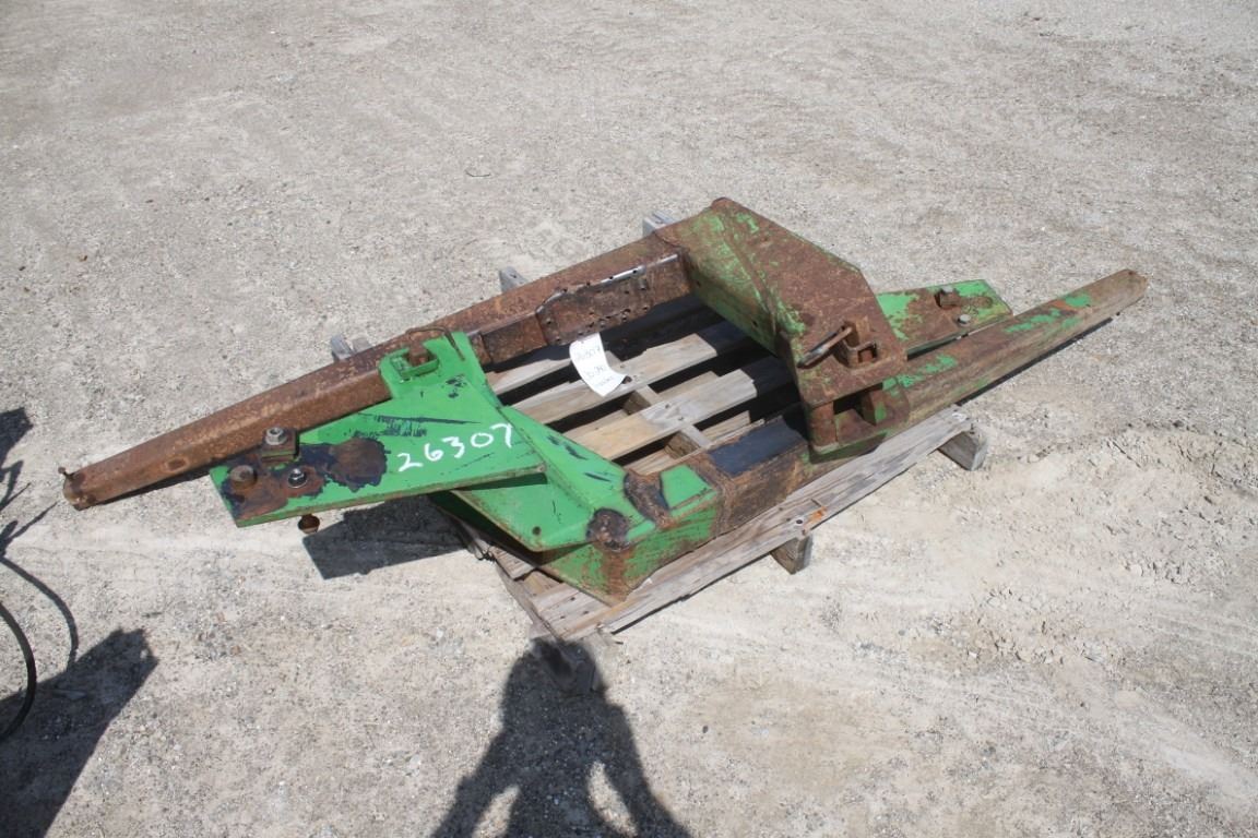 JD 240 SL quick tach loader, subframe, bucket