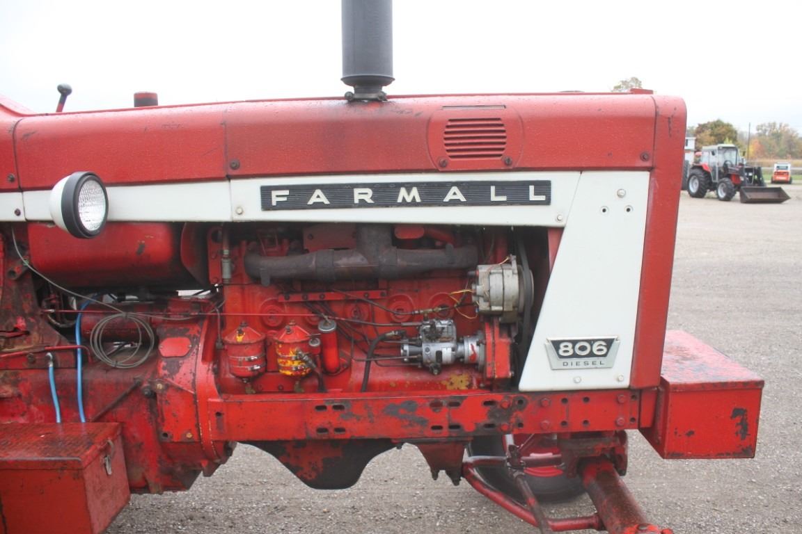 IH 806 diesel 2wd tractor, 8192 hours, made in USA