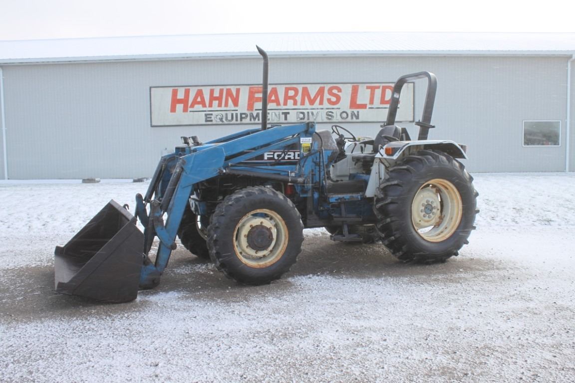 Ford 5640 SL 4wd tractor, rops, loader, 4773 hours