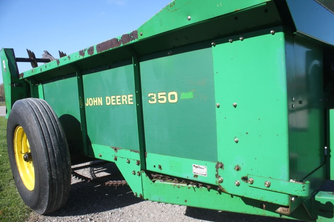 JD 350 single axle manure spreader, made in USA